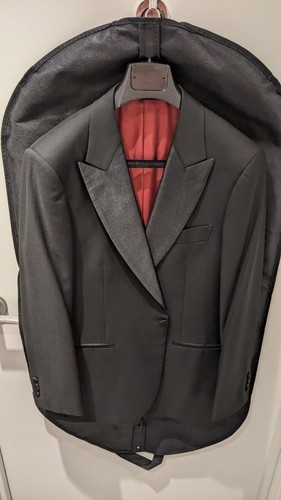 Suitsupply Black Lazio Tuxedo Jacket Peak Lapel 42R S110's Wool ...