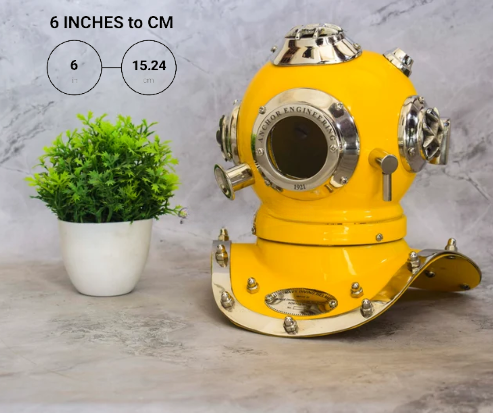 Nautical diving helmet décor, a scuba diver's hat replica. Sea themed ...