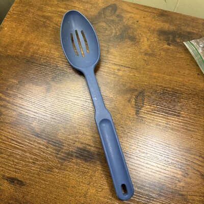 The Pampered Chef 12" Blue Slotted Plastic Nylon Solid Serving Spoon. | eBay