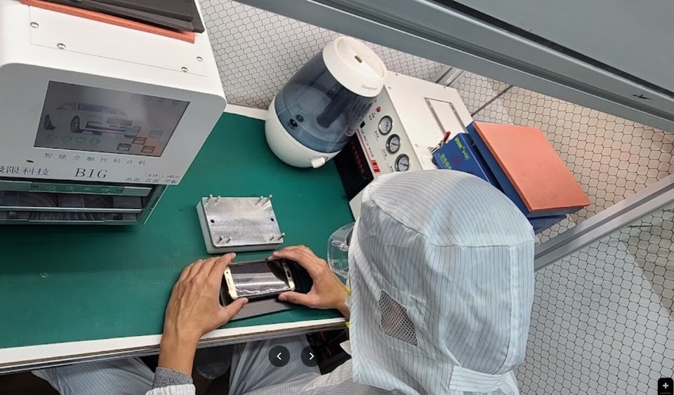 iPhone 13 Pro Max Screen Repair Service - Cracked Glass Replacement ...
