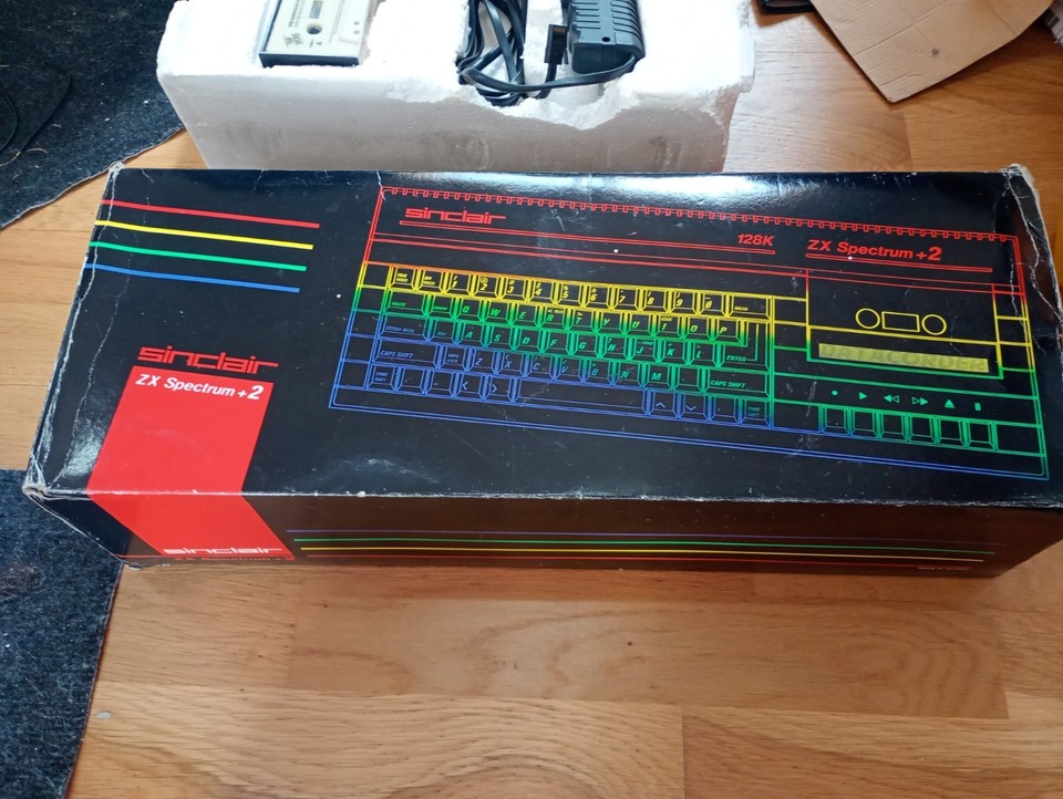 Sinclair ZX Spectrum 128k +2 | With Gun, Joystick, Boxed Spares read ...