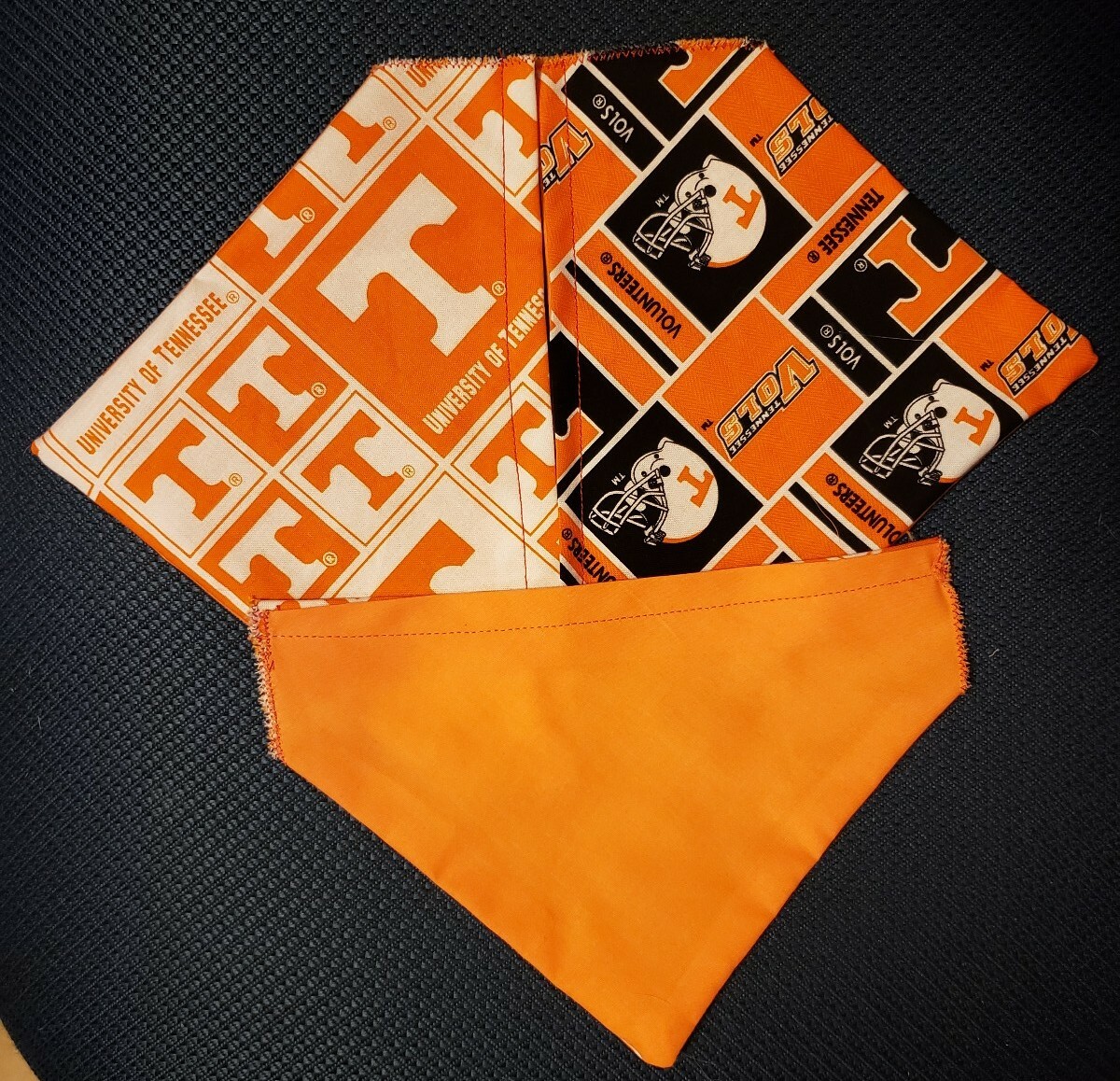 UNIVERSITY OF TENNESSEE VOLUNTEERS HOMEMADE 2 SIDED DOG SCARF (PICK ...