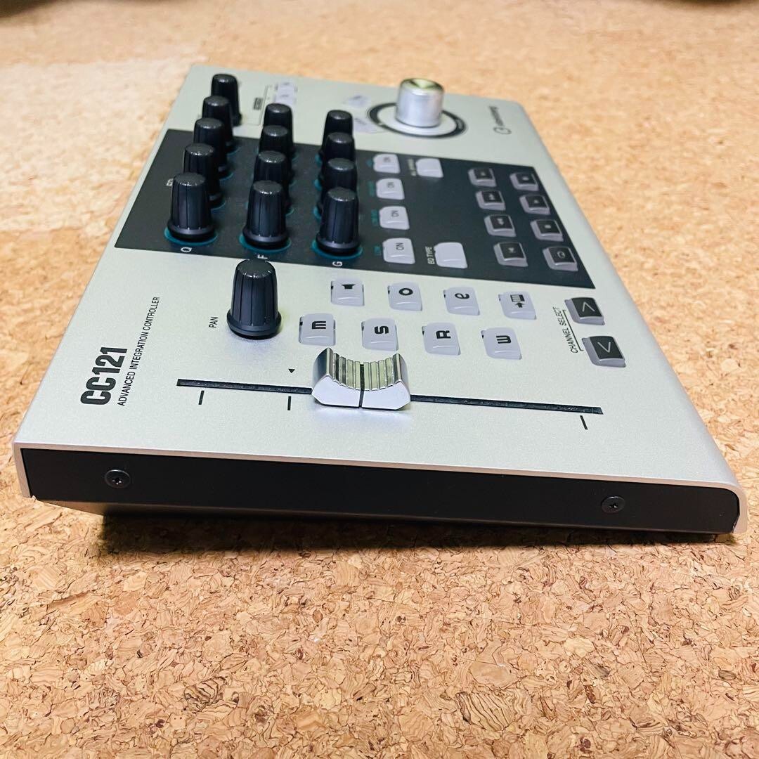 Yamaha CC121 Steinberg USB Cubase DAW Advanced Integration Controller w ...