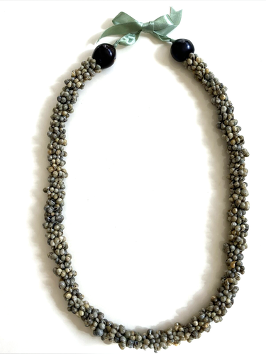 Green Mongo Shell Hawaiian Lei Necklace Accented w/Hawaiian Tree Kukui ...