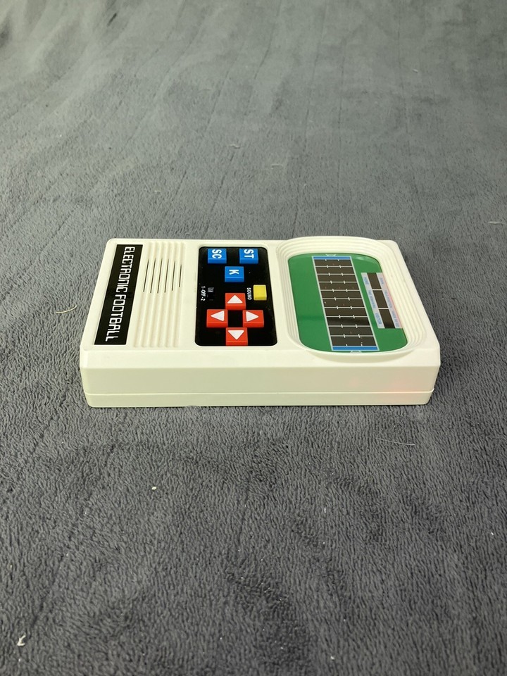 VINTAGE Mattel Electronic Football Hand Held Video Game Basic Fun ...