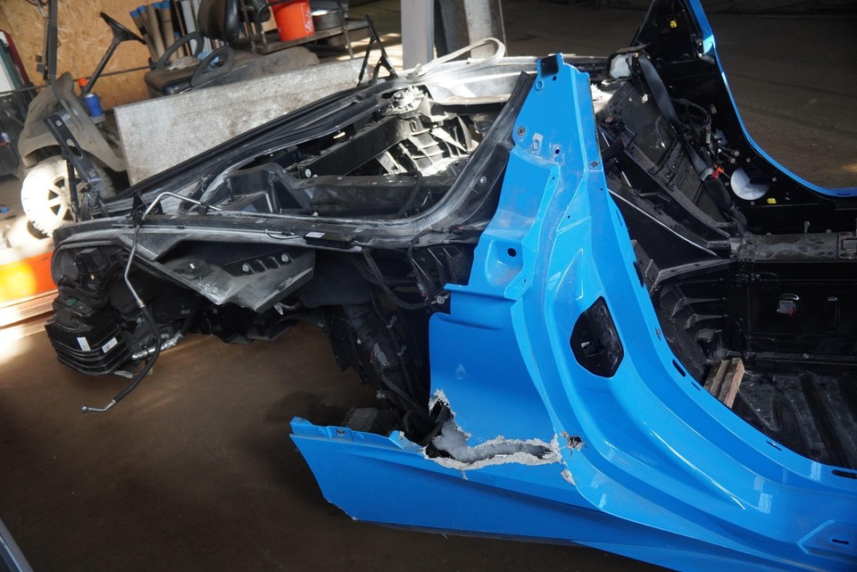 Local Pickup Only! Frame Body Shell Chevrolet Corvette Convertible C8 ...