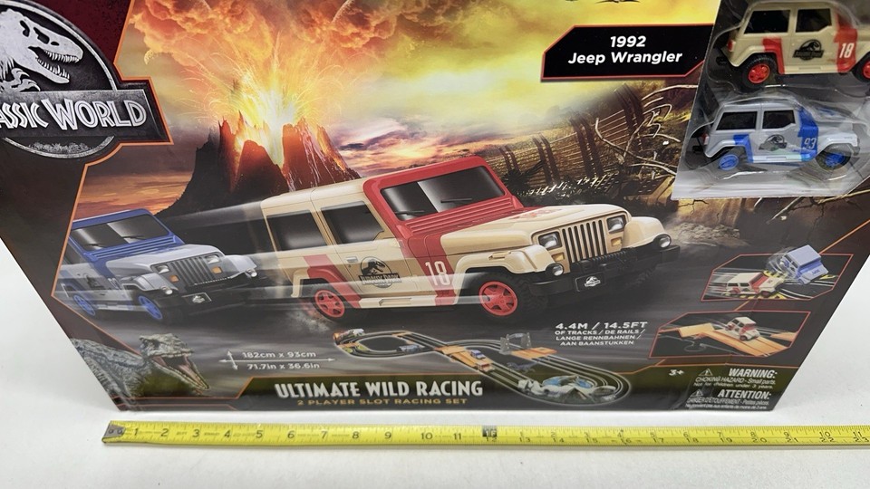 Jurassic World Dinosaur Chase Slot Car Racing Track Wrangler Jeep Race ...