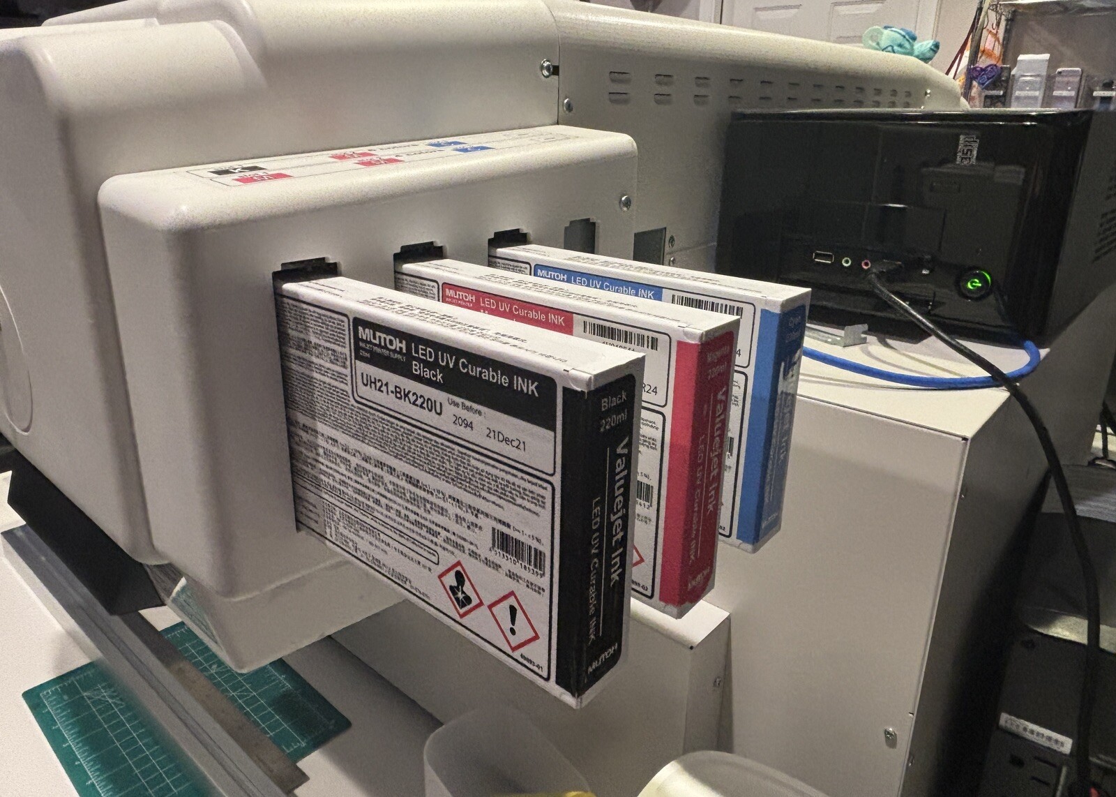 Mutoh ValueJet 426UF Small Format UV Printer | eBay