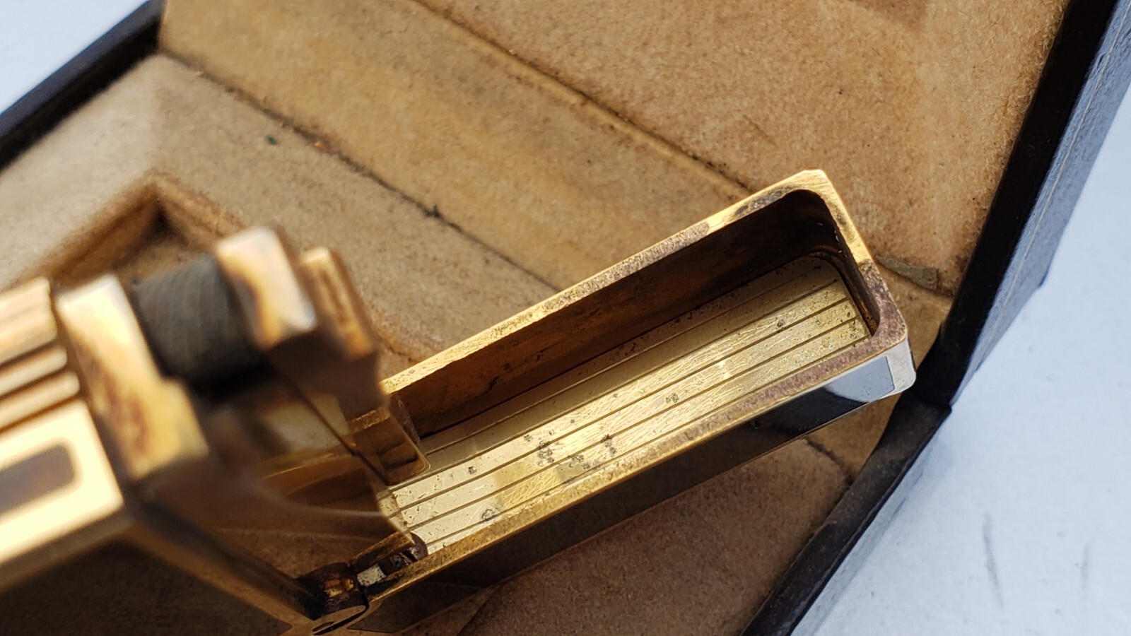 ST DUPONT BROWN LAQUER KSA SAUDI ARABIA LIGHTER | eBay