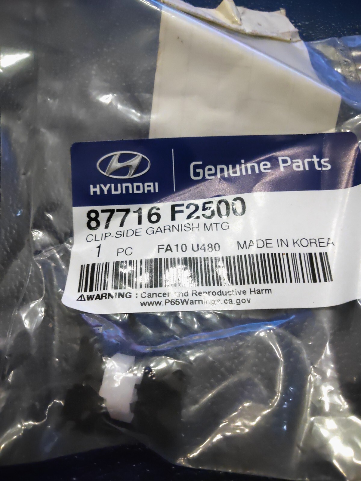 Genuine Hyundai Wheel Opening Molding Clip 87716-F2500 | eBay