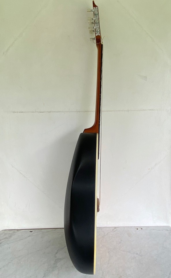 OVATION Balladeer Classical Acoustic Guitar. Nylon Strings Model 1124-4 ...
