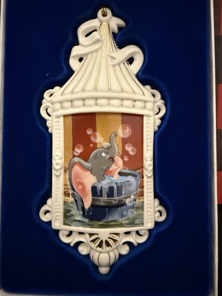 Vtg 1995 Disney WDCC Dumbo Ornament Bathing Porcelain w/COA 032341 ...