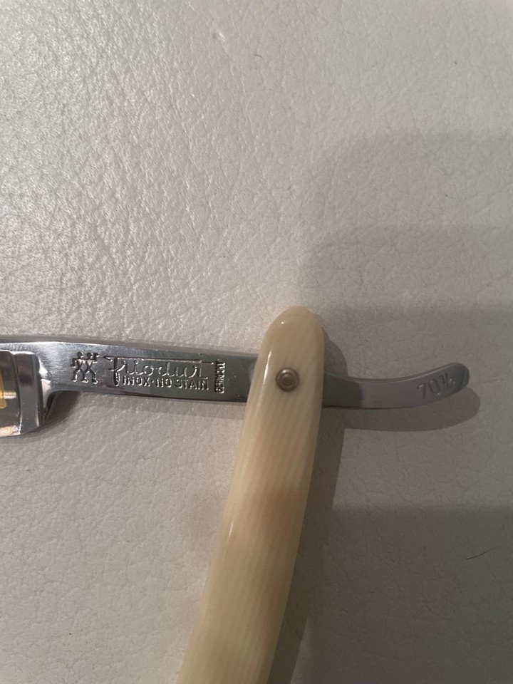 Rasiermesser ZWILLING J.A HENCKELS FRIODUR 5/8 Straight Razor #70 1/2 ...