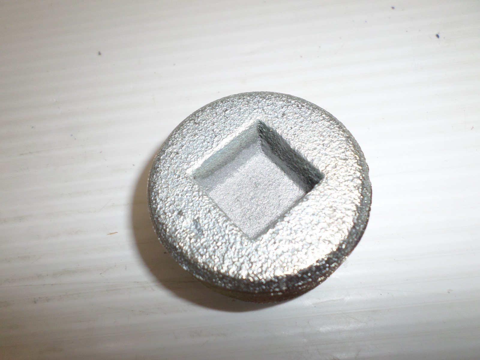 ⭐NEW BOX OF 10⭐ EATON COOPER CROUSE HINDS PLG5 1-1/2" Recessed Pipe ...