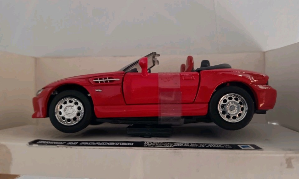 BMW M Roadster Nuova - Die Cast 1/32 - New-Ray City Cruiser Collection ...