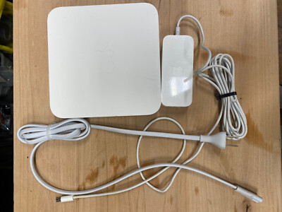 Apple AirPort Extreme Base Station A1408 Wireless Router w/Charger ...