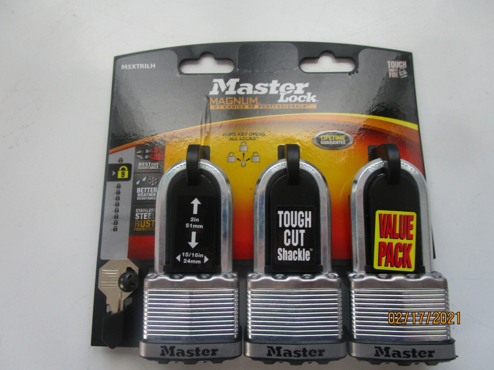 MASTER LOCK MAGNUM 3 PACK M5XTRILF 2" H 15/16" W ~ 2 KEYS KEYED ALIKE ...