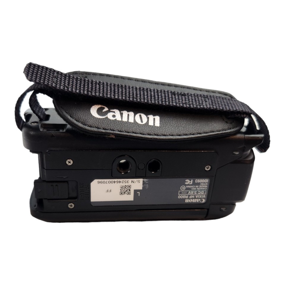 Canon VIXIA HF R800 57x Advanced Zoom HD Camcorder (W/Battery And ...