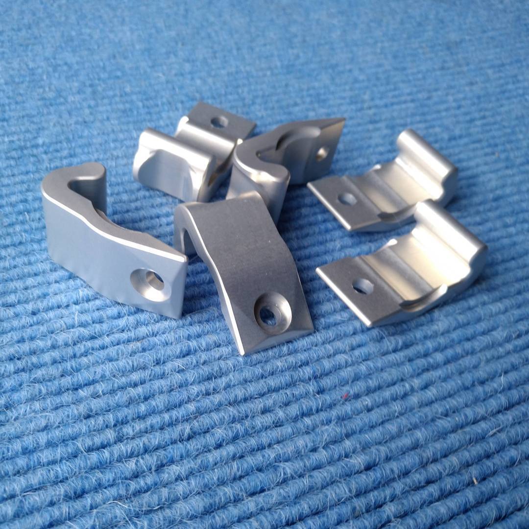 Dr-Zocchi's Marzocchi QR20 Axle Clamp 2001 - 2002+ optimized Dr-Zocchi's Marzocchi QR20 Axle Clamp 2001 - 2002+ optimized