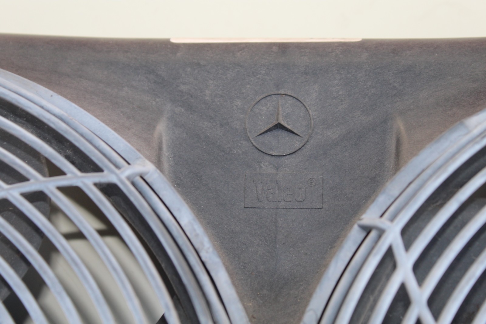 1998-2002 MERCEDES W163 ML320 ML350 RADIATOR COLLING FAN ASSEMBLY J3626 ...