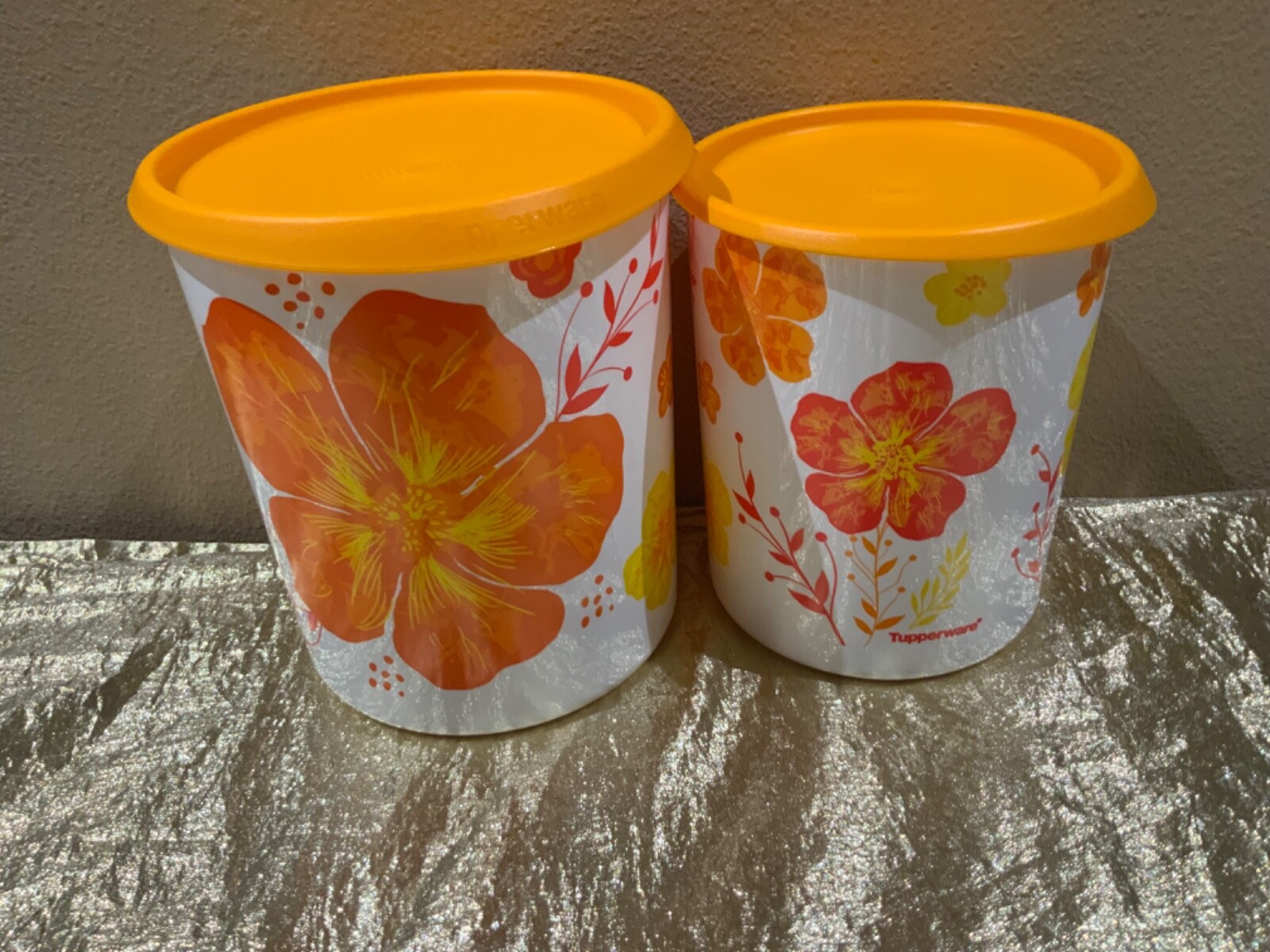 Tupperware Beautiful Bright & Colorful New Set 2 Canisters Flower Theme ...