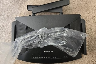 NETGEAR Nighthawk X10 7200 Mbps 7 Port Wireless AD Router (R9000 ...