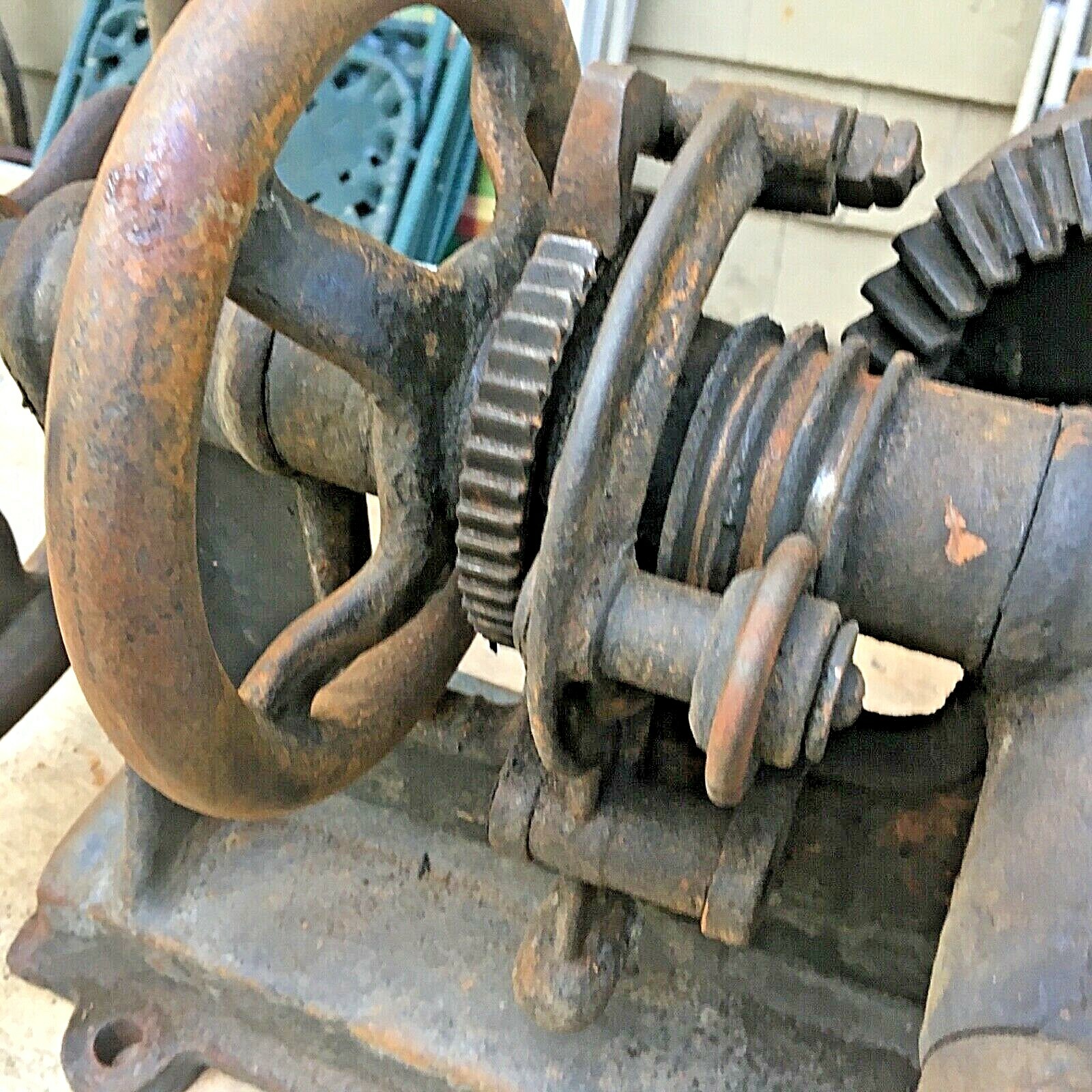 Antique Wells Bros & Co. Little Giant Blacksmith Barn Post Drill Press ...