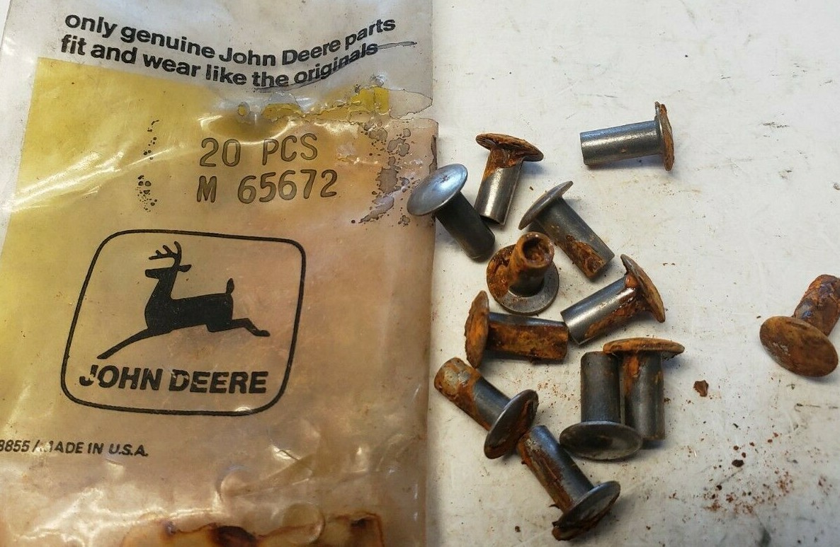 Genuine NOS John Deere Snowmobile Tunnel Wear Strip RIVET M65672 JD340 ...