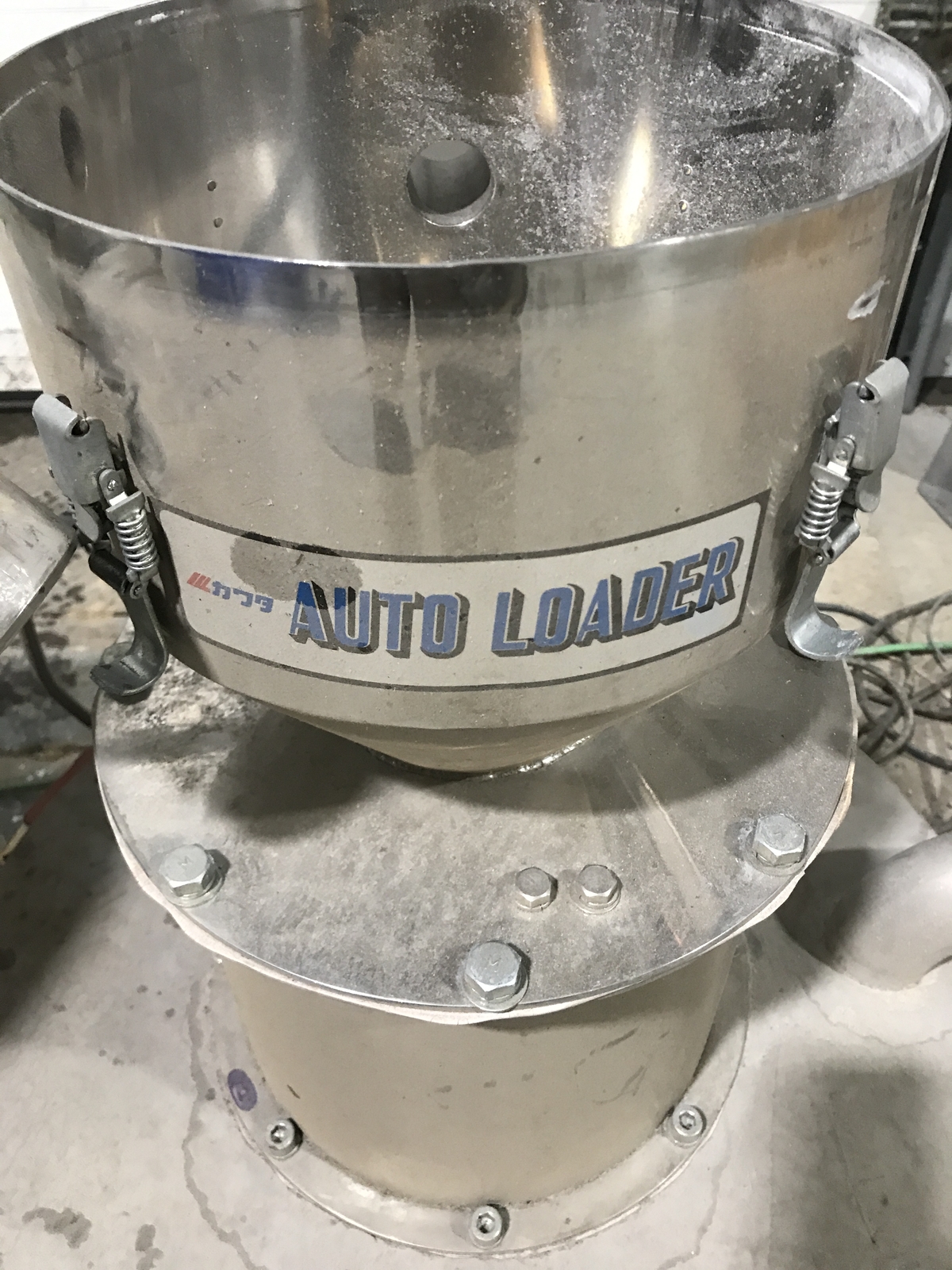 Kawata Plastic Pellet/Resin Dryer Auto Loaders/Hoppers w/ 21.5" ID ...