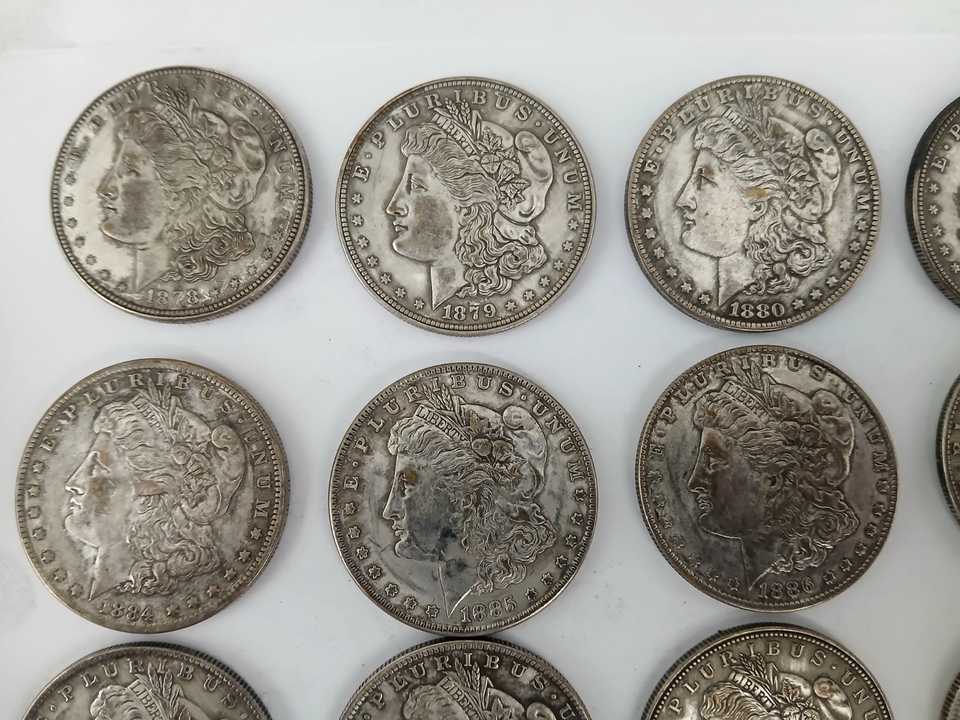 Lot of 32 bogus, Faux Morgan dollars 1 real morgan is mixed in lot ...