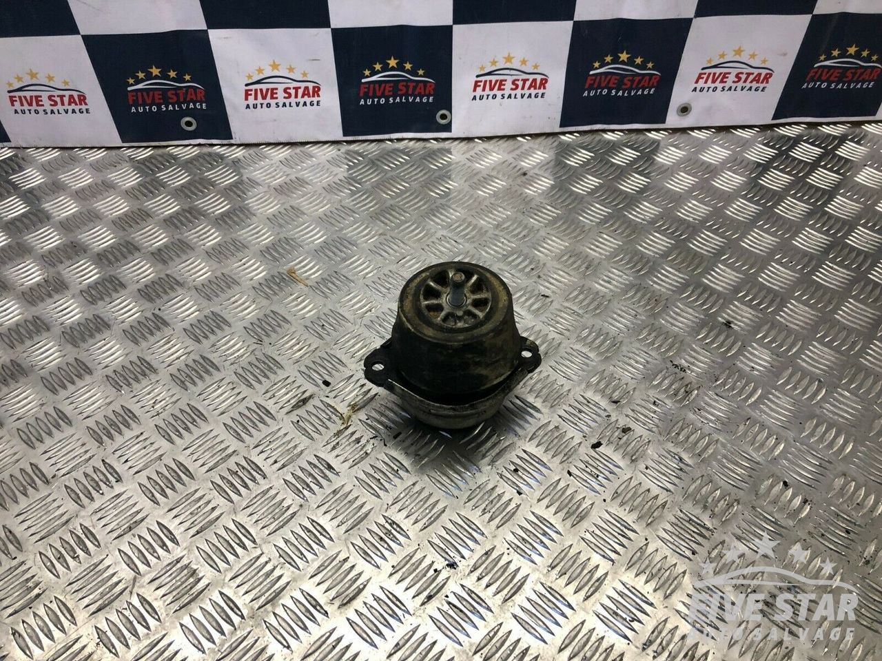 VW Touareg 3.0 V6 TDI(02-06) Engine Support Mounting Either Side ...