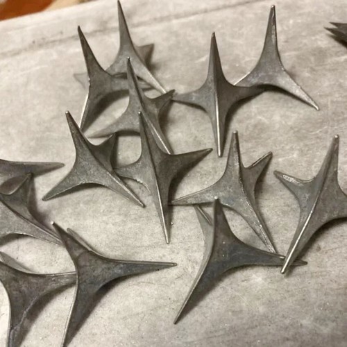 10 Pcs Tripronged Tactical Road Security Tire Tyre Puncture Triangle ...