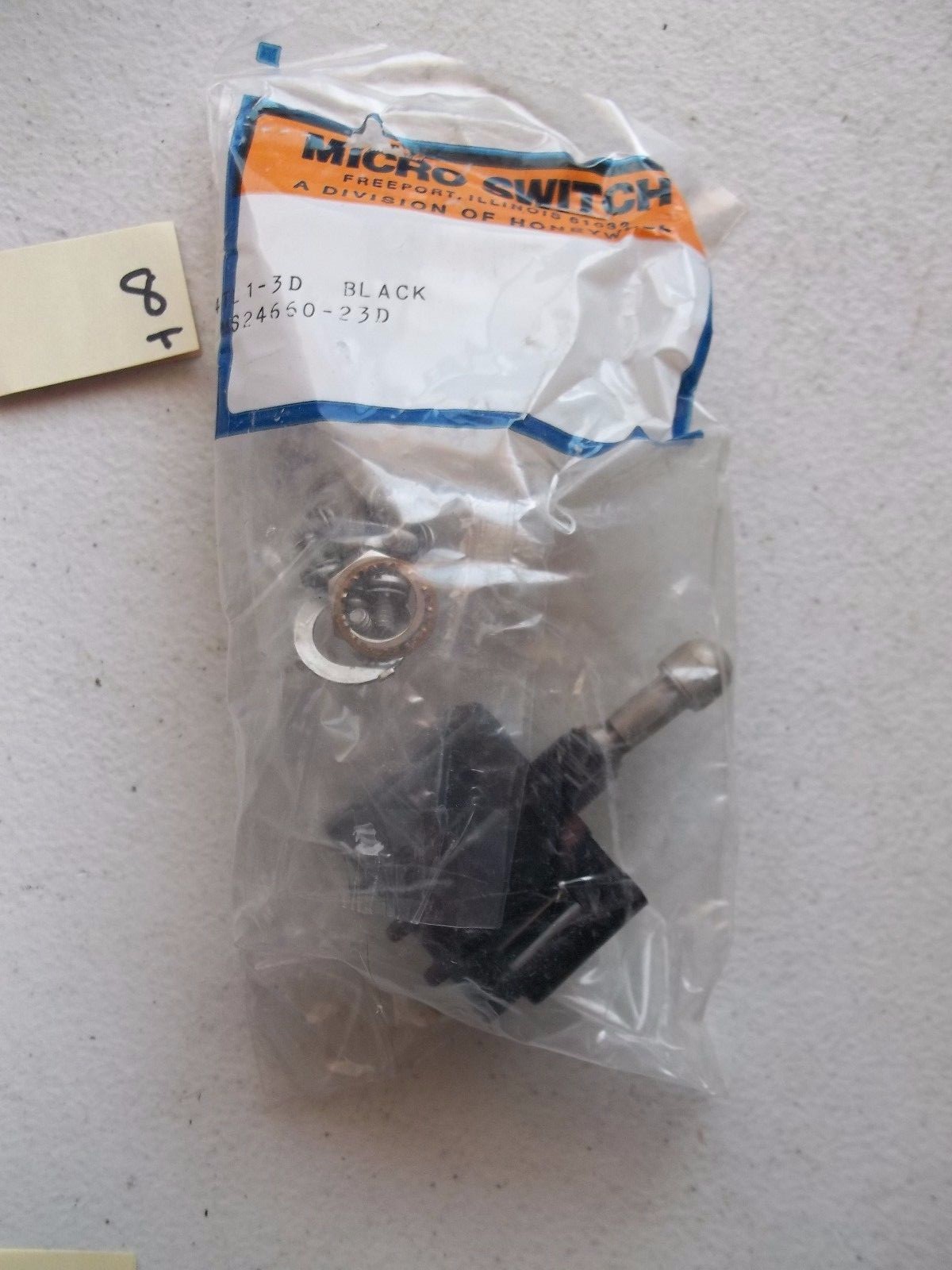NEW IN PKG MICRO SWITCH 4TL1-3D TOGGLE SWITCH BLACK MS24660-23D (322) | eBay
