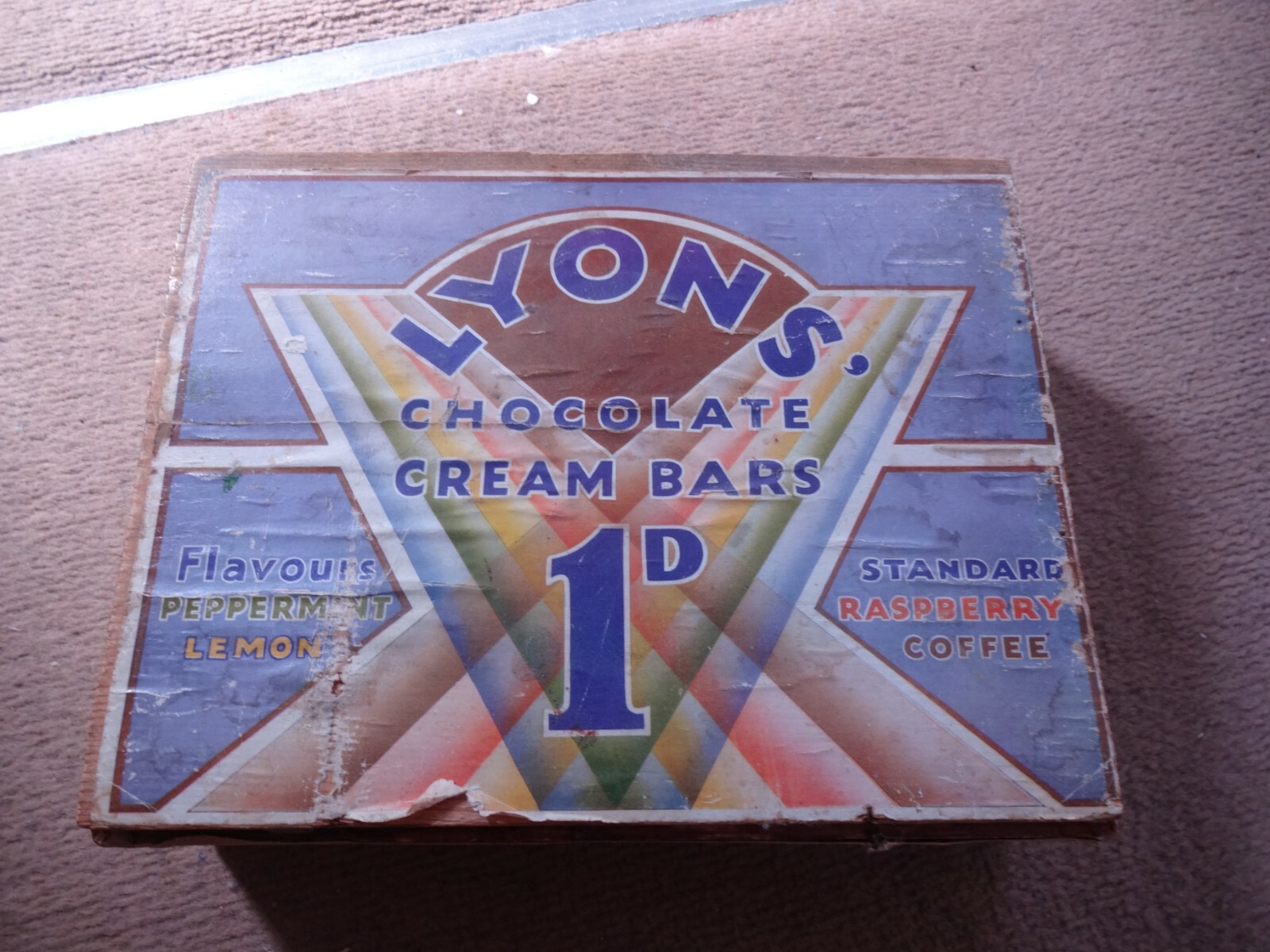 Lyons Chocolate Creme Bars Original 1930's Wooden Box | eBay UK