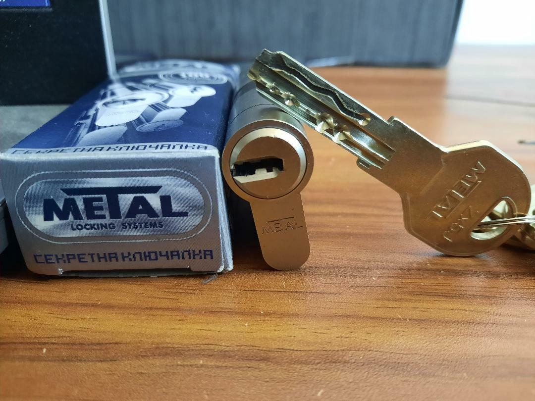 Metal Lock Antique Padlock With Keys Working Medieval Look ...