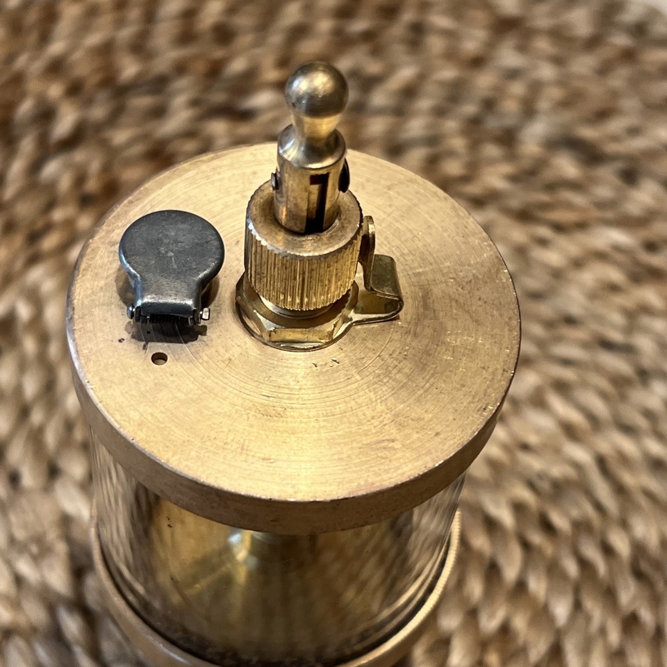 NEW Brass Gas Engine Drip Oiler 3/8” Pipe Thread Hit Miss 2-1/2” (loc ...