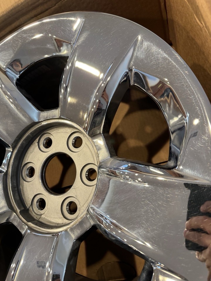 Chevrolet Silverado Tahoe Suburban Chrome Wheel OEM 20 inch RD2 ...