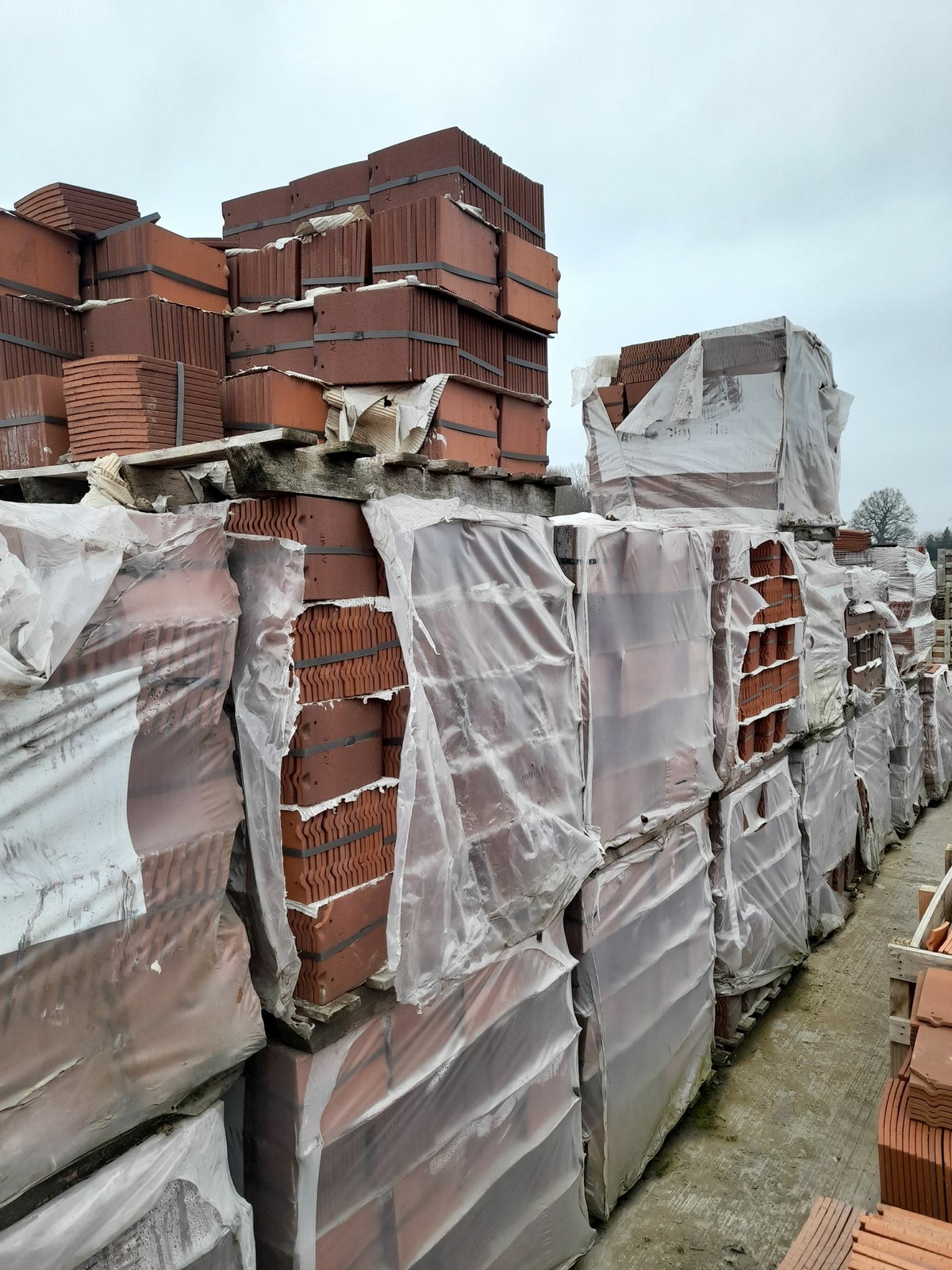 Marley Eternit New Acme Clay Eave Roof Tiles Brown Sandfaced Per 100 ...