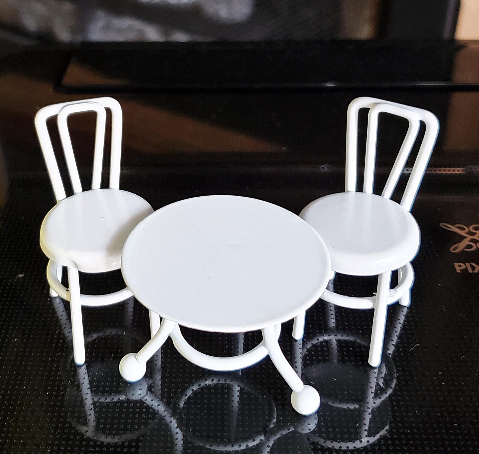 MINIATURE METAL BISTRO TABLE & CHAIRS for FAIRY GARDEN or DOLLHOUSE 3 ...