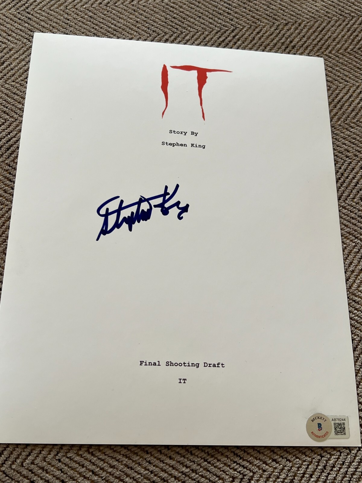 Stephen King Autographed Memorabilia | Signed Photo, Jersey ...