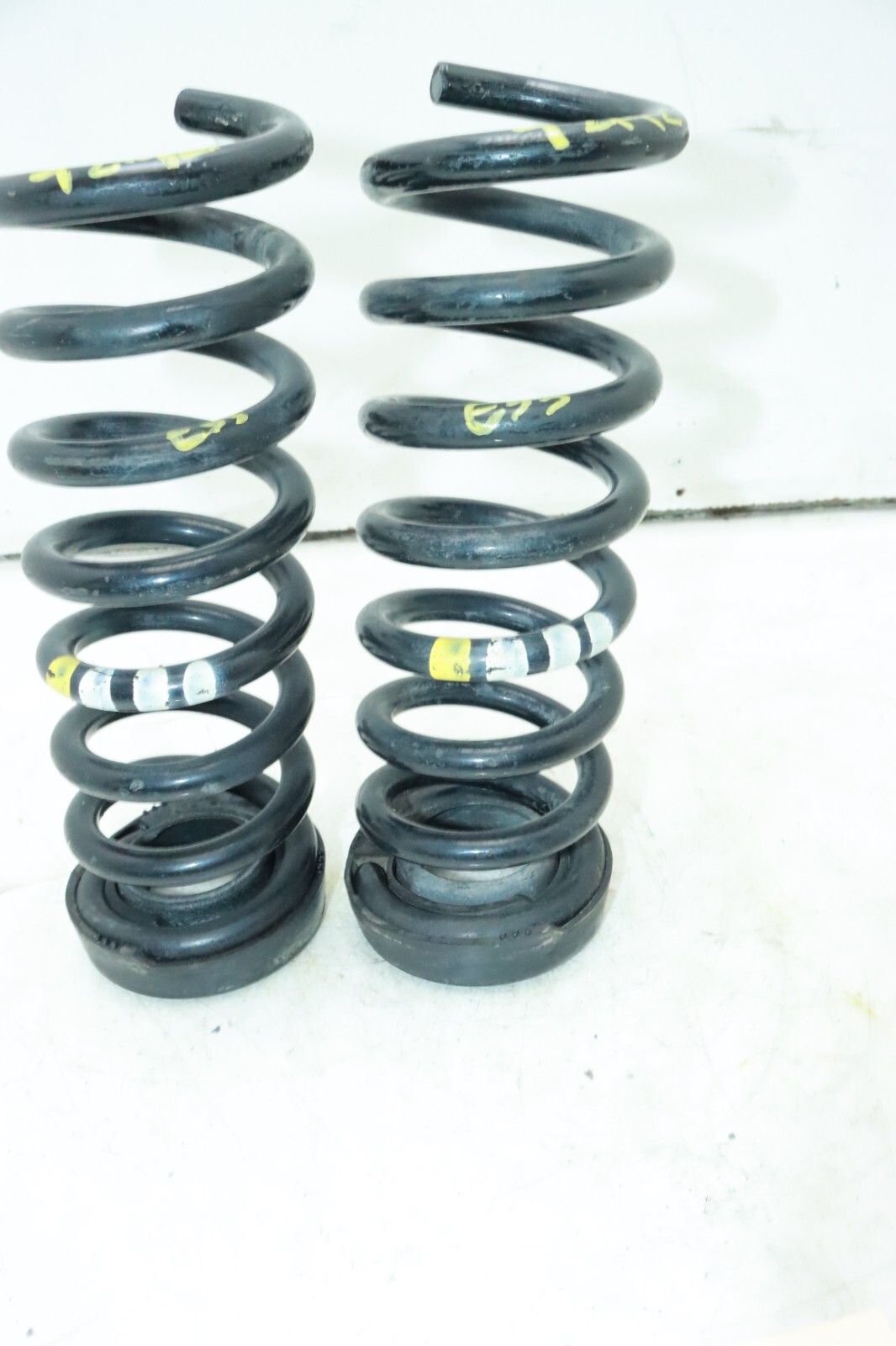 1998-2002 Mercedes-Benz E55 AMG W210 Front Coil Springs Pair Left ...