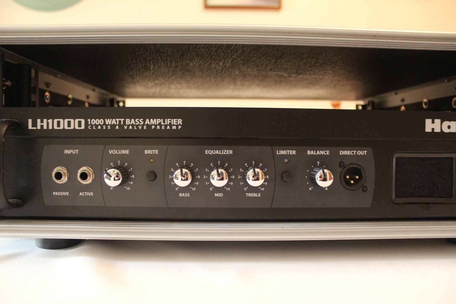 Hartke LH1000 Bass Amplifier + Road Ready Tour Case | eBay