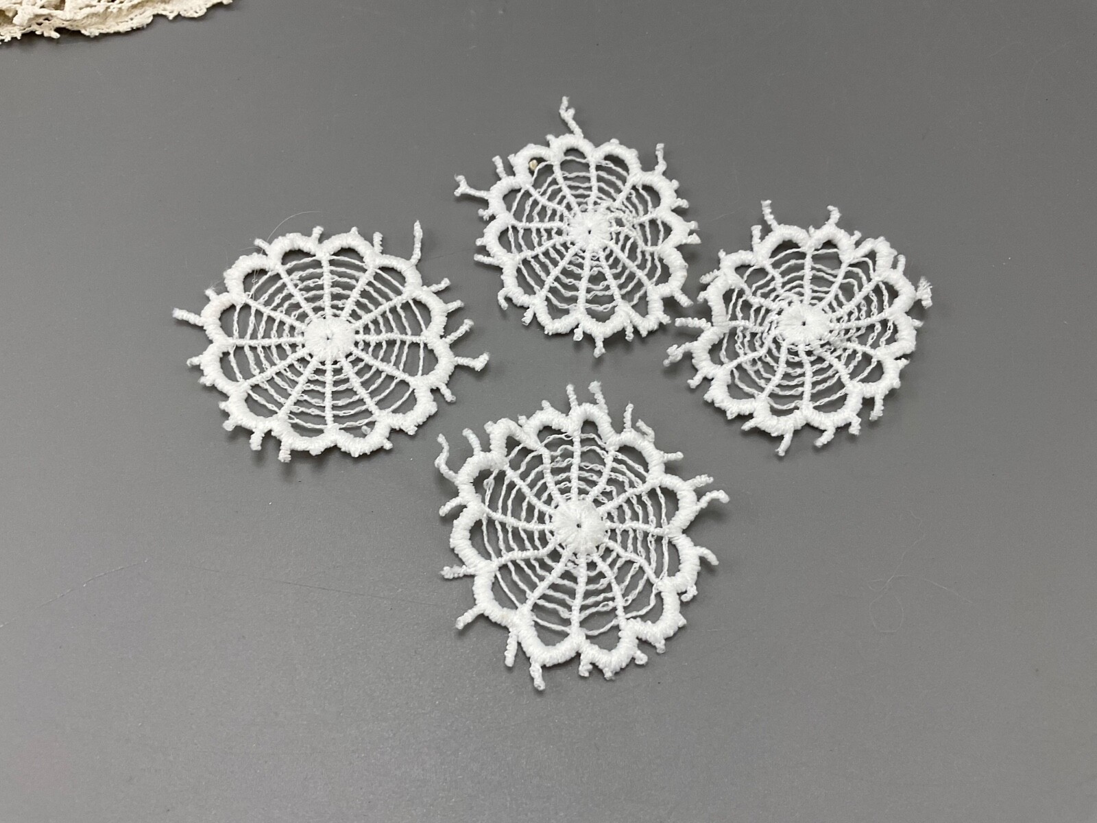 Miniature Crochet & Lace Pieces-Dollhouse - Dollies- Chair- Table- Rug ...