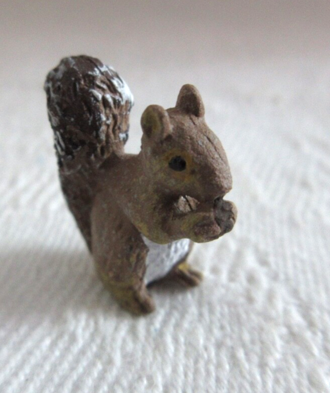 1:12 Dollhouse Miniature Barbara Meyer Mini Gems Artisan Standing Brown ...