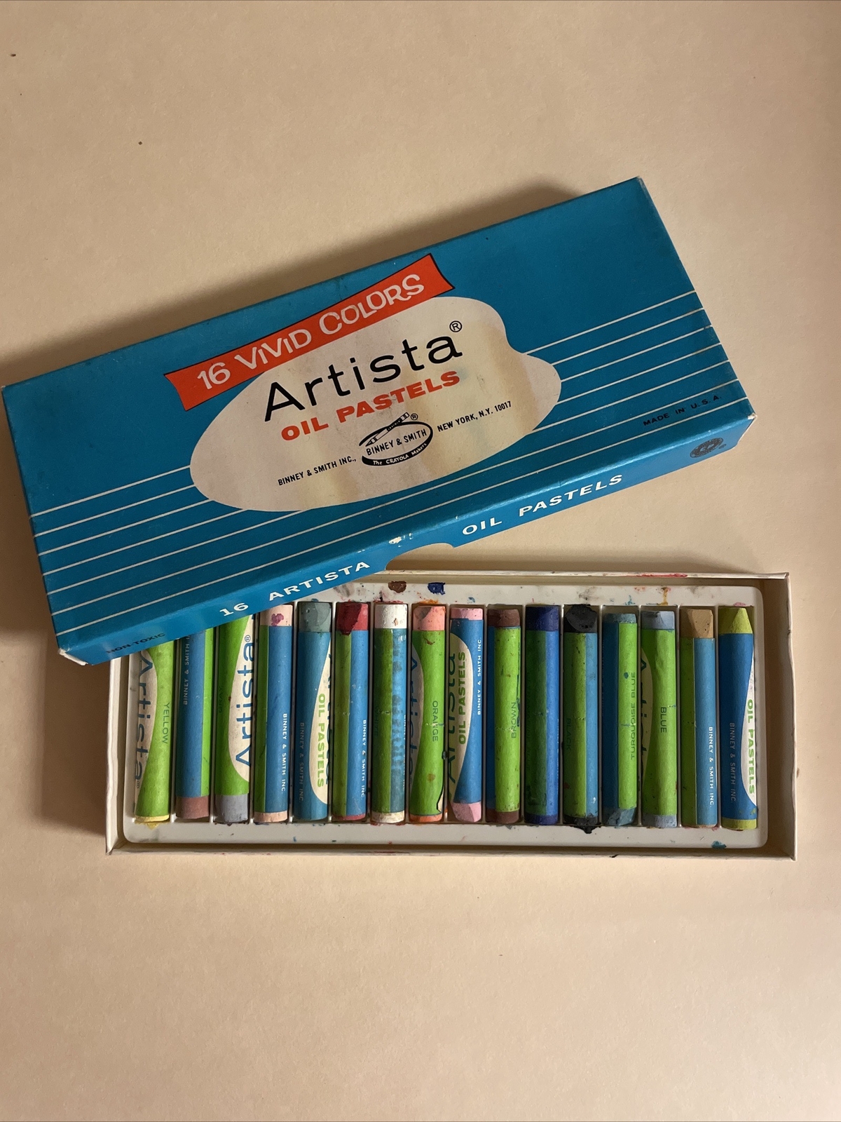Binney&Smith Artista Crayola Oil Pastels 16 Vivid Colors Original Box ...