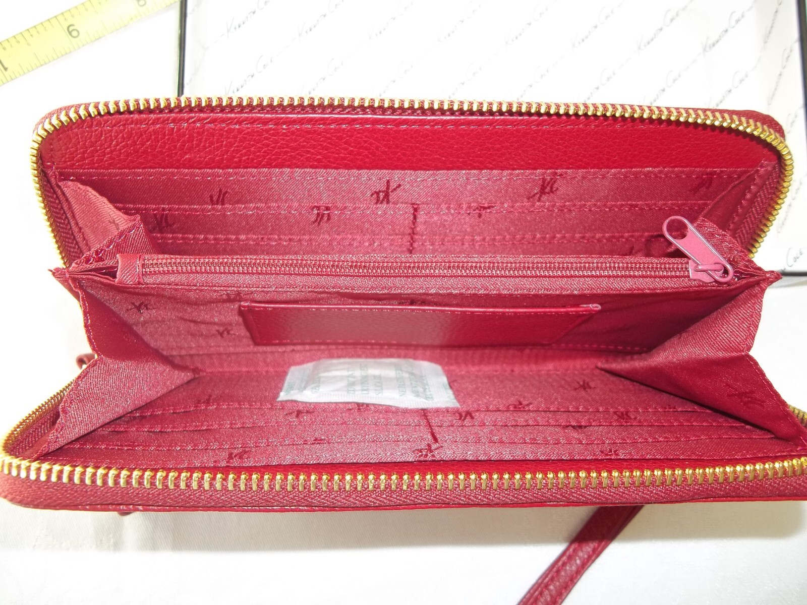 Kenneth Cole Women's Large Zip Around Red Leather Wallet w/ Removable ...