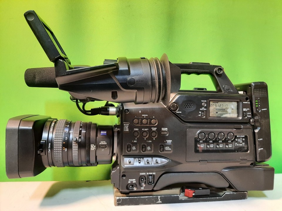 Sony HVR-S270U 1080i HDV Camcorder with HVR-MRC1 Memory Recording Unit ...