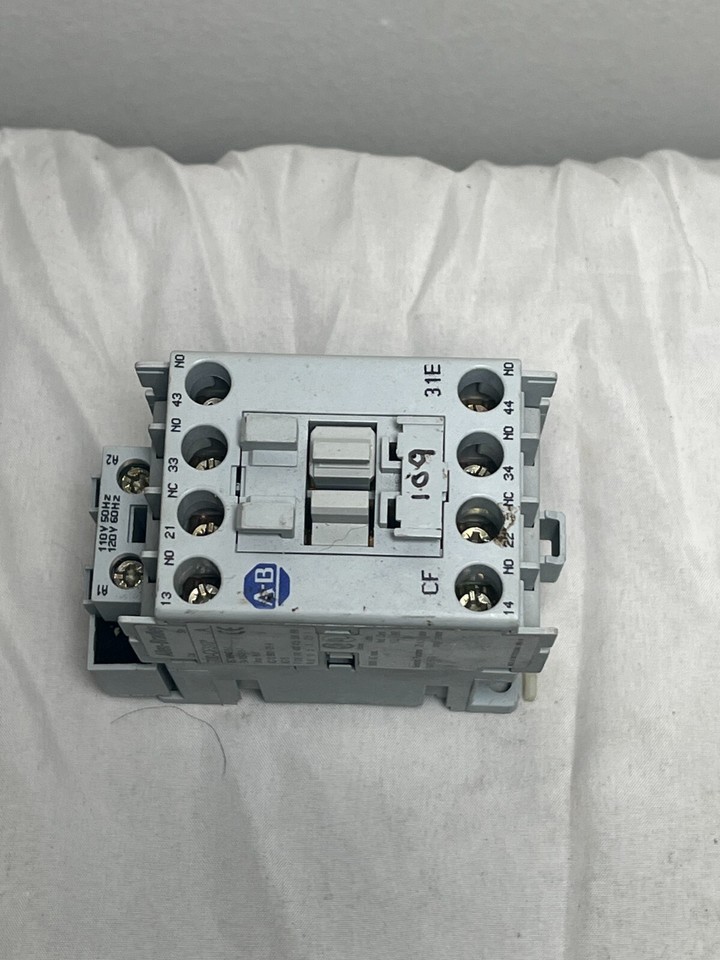 Allen-Bradley 700-CF310 Contactor Series A 120V COIL | eBay