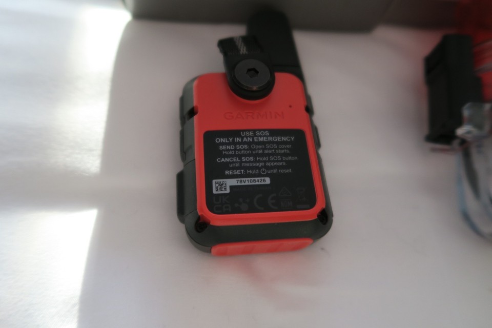 Garmin inReach Mini 2 Satellite Communicator with Dive Case - Flame Red ...