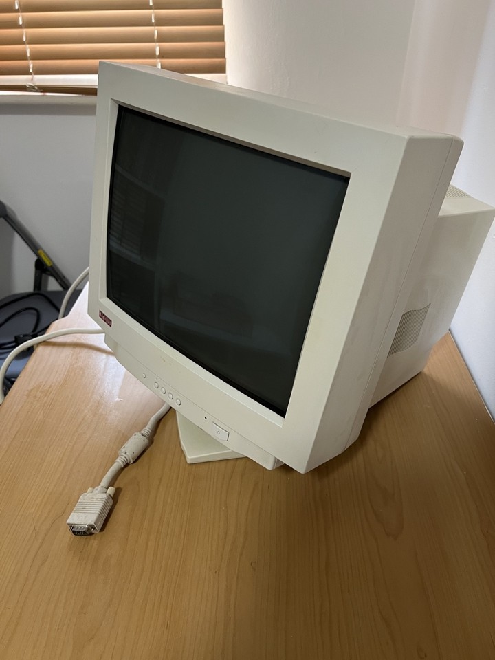 Digital DEC PCXBV-EZ 15" CRT VGA Monitor (1997) – Powers On – Vintage ...